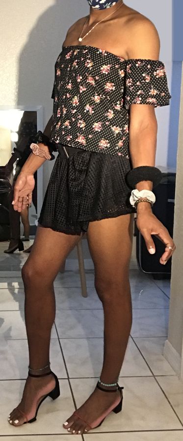 I'm a Crossdresser! | Scrolller