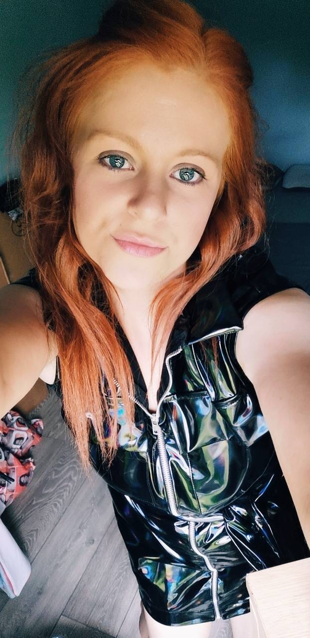 I'm a Nurturing mistress, do you wish to serve me | Scrolller