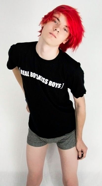 I'm a real boy :) | Scrolller