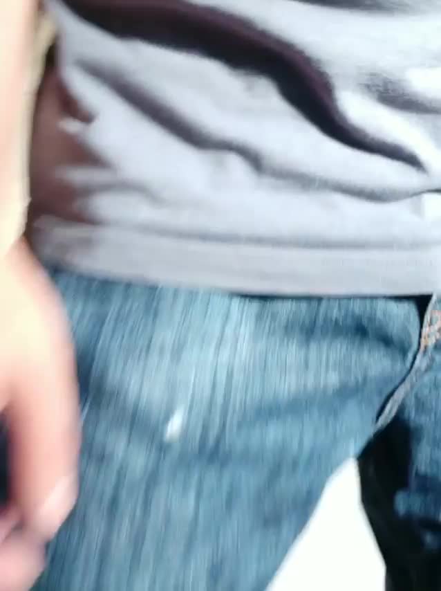 Swallowing my buttplug with my ass | Scrolller