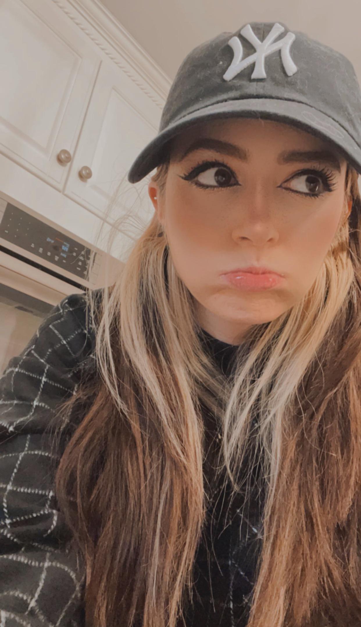 I'm imagining this is what she looks like after I came in her mouth | Scrolller