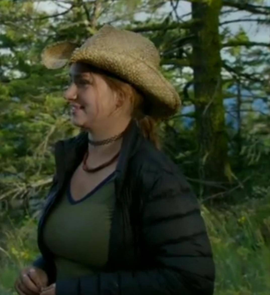 I'm jerking off to her again 😋 | Scrolller