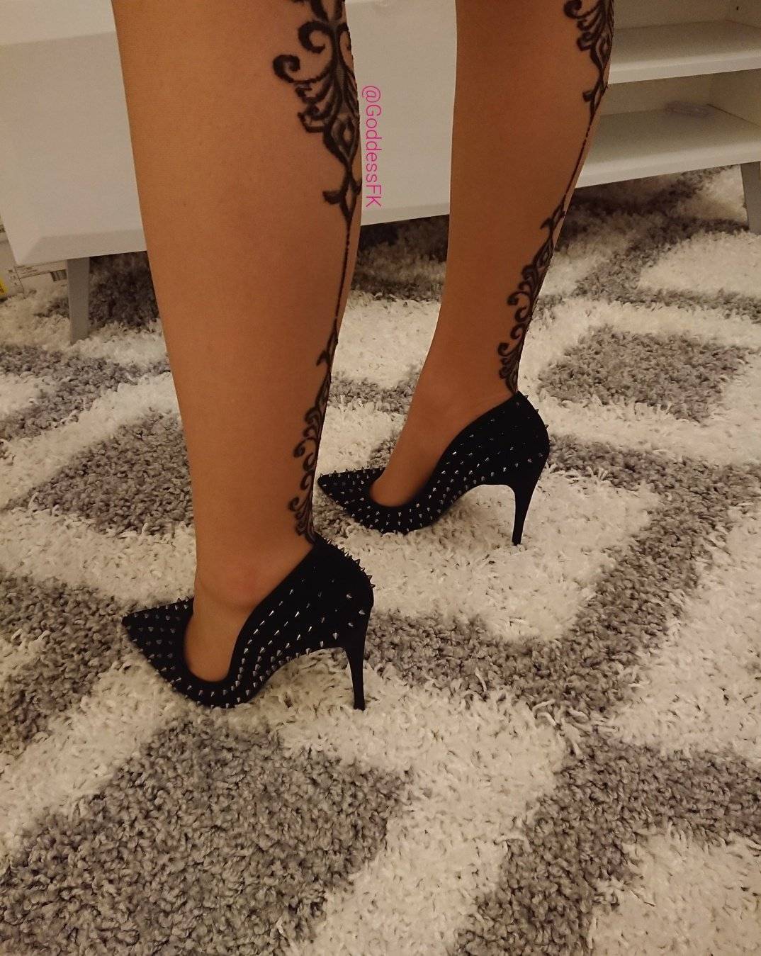 OnlyFans.com/foot_kink | Scrolller