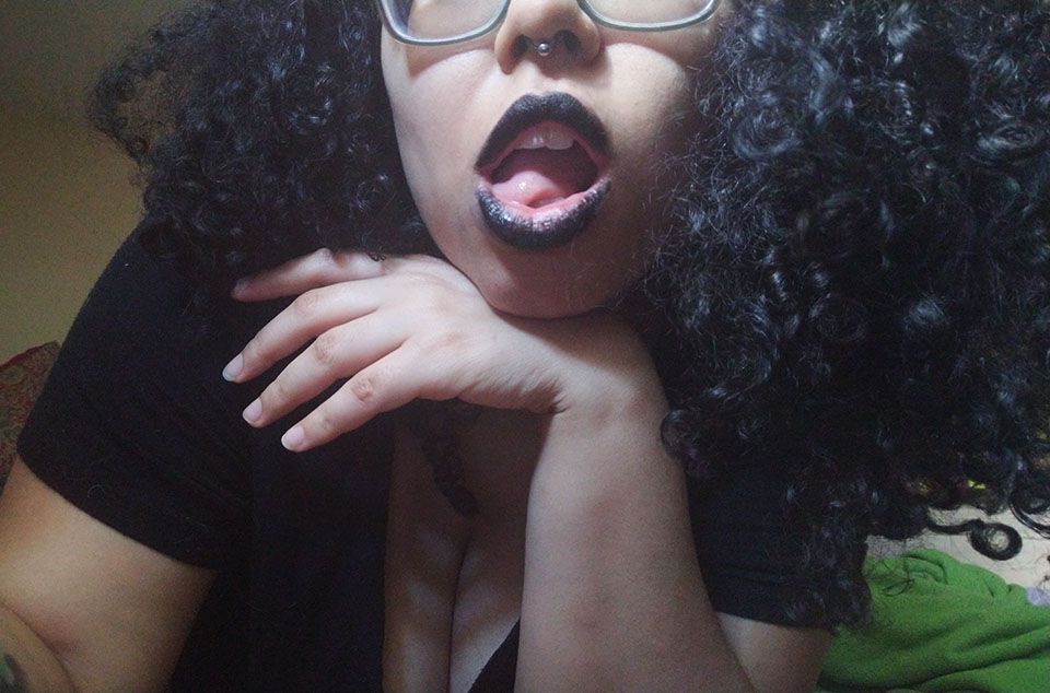 I'm the girl you've been warned about 🖤 Come chat with me 🖤 | Scrolller