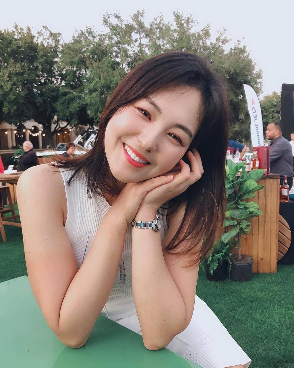 In Gee Chun | Scrolller