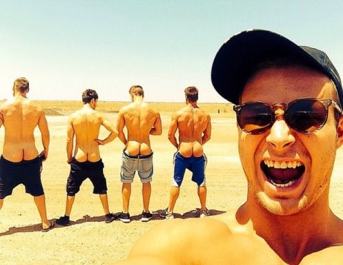 In the desert (X-Post /r/boysmooning) | Scrolller