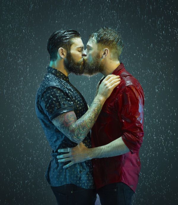 In the rain | Scrolller