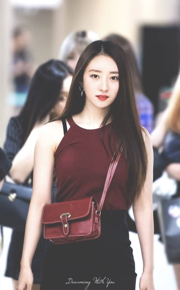 Incredible SuA | Scrolller