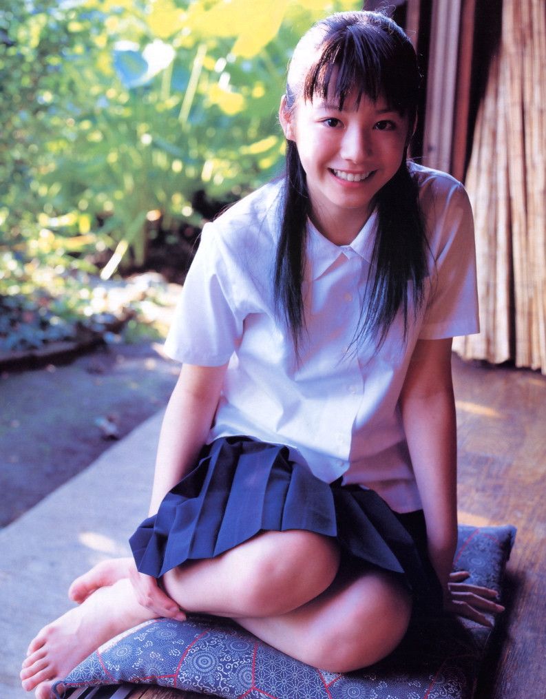 Indou Kaho | Scrolller