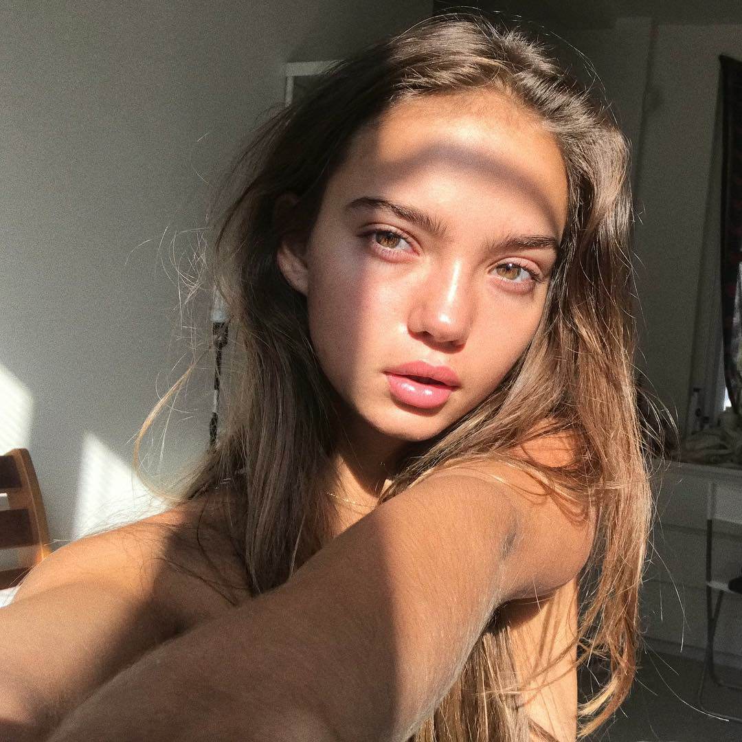 Inka Williams Scrolller