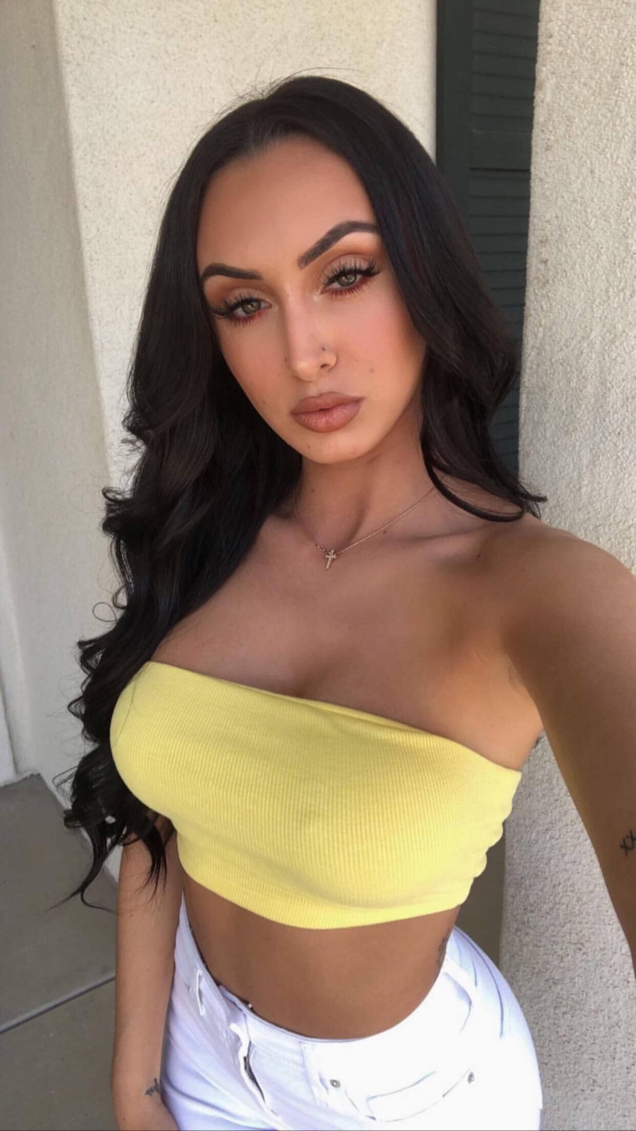 Instagram Story 1/2 | Scrolller