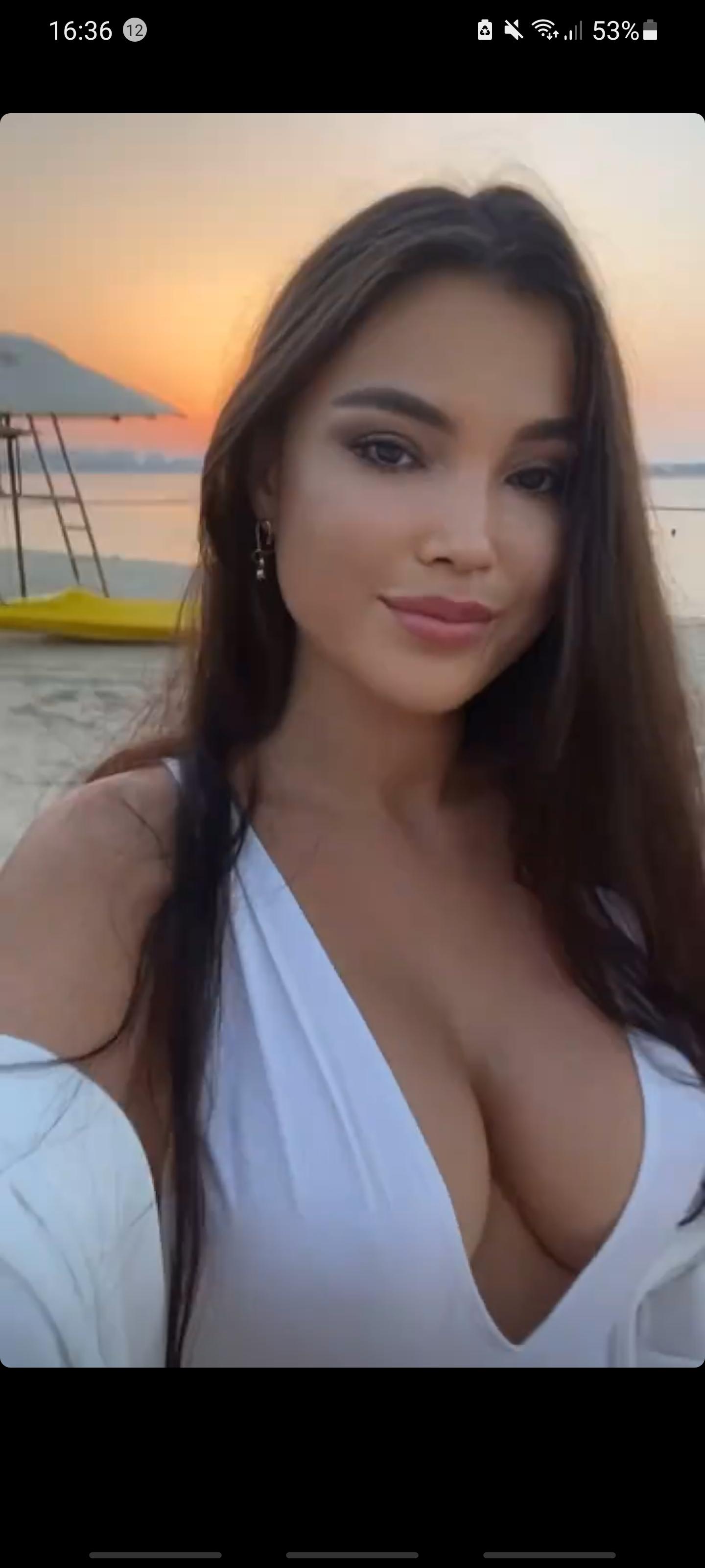 Instagram Story | Scrolller