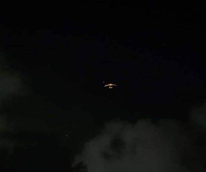 Interesting image of a possible UFO | Scrolller