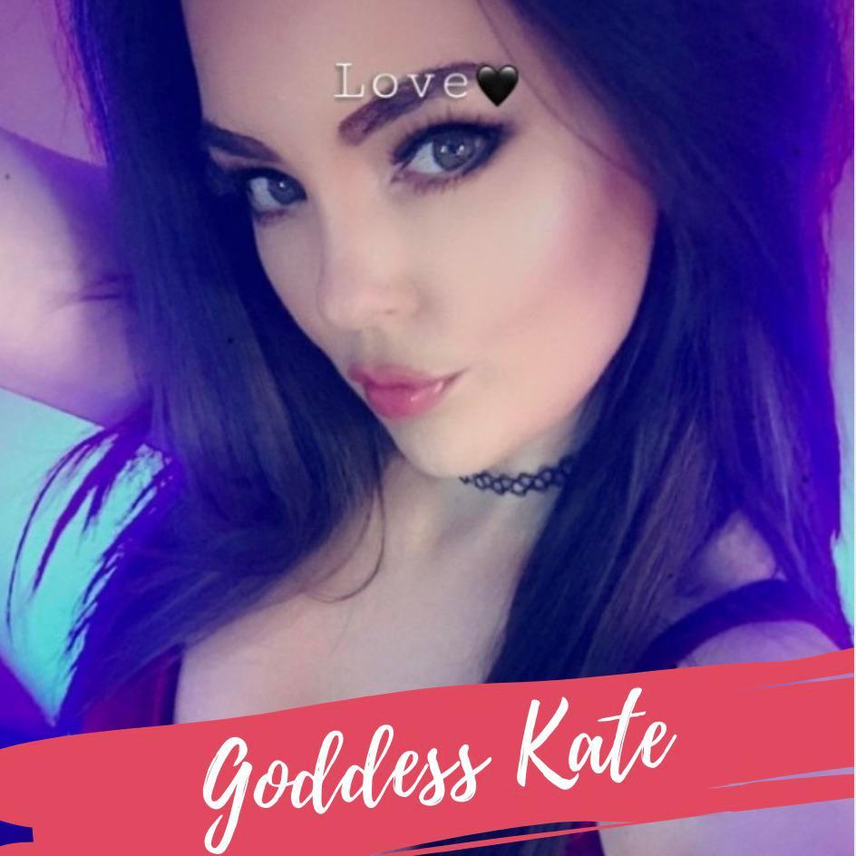 Introducing our newest female performer Goddess Kate | Scrolller