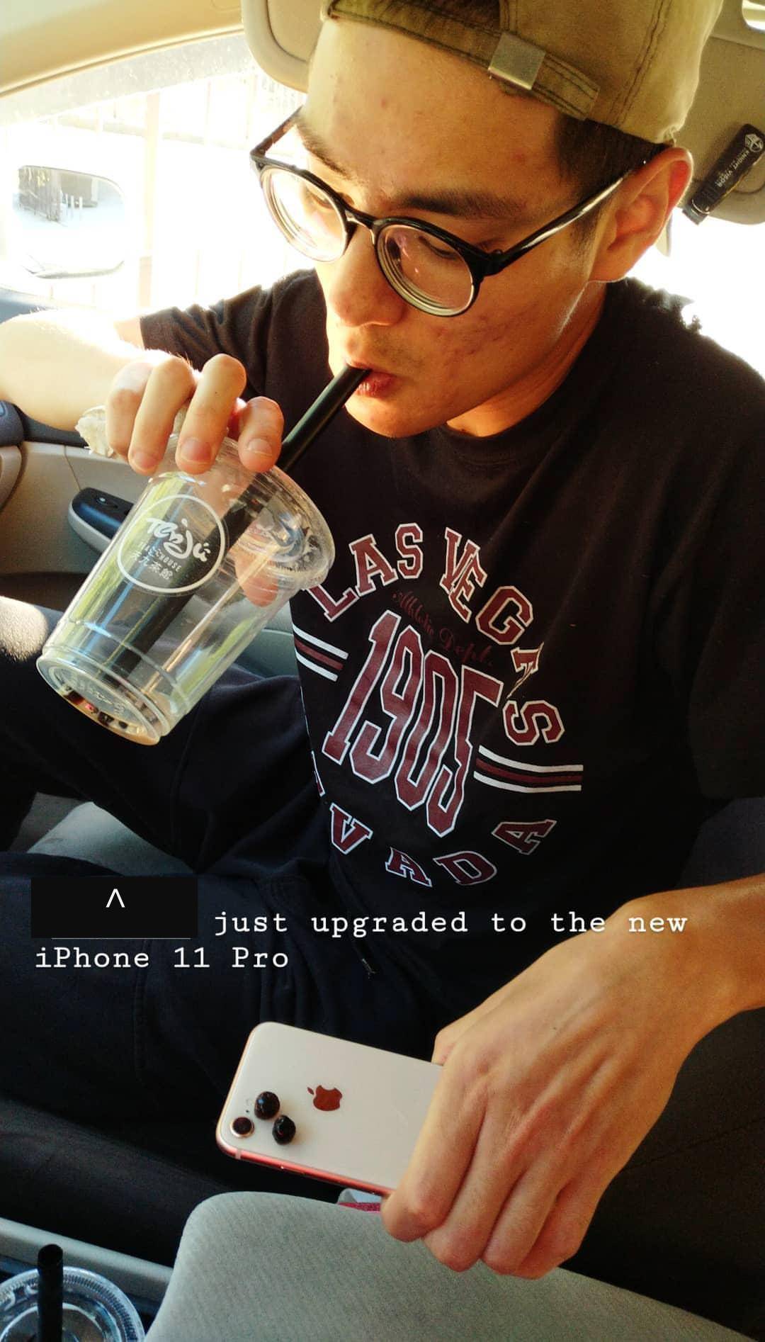 IPhone 11 Pro Spotted in the Wild! | Scrolller