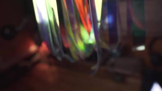 Iridescent Flogger // Video Tutorial | Scrolller