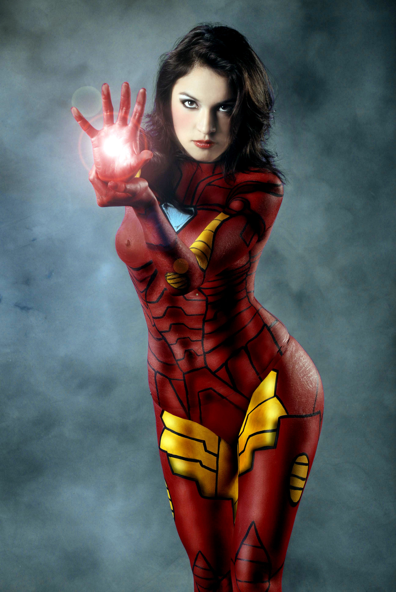 Iron Woman bodypaint | Scrolller