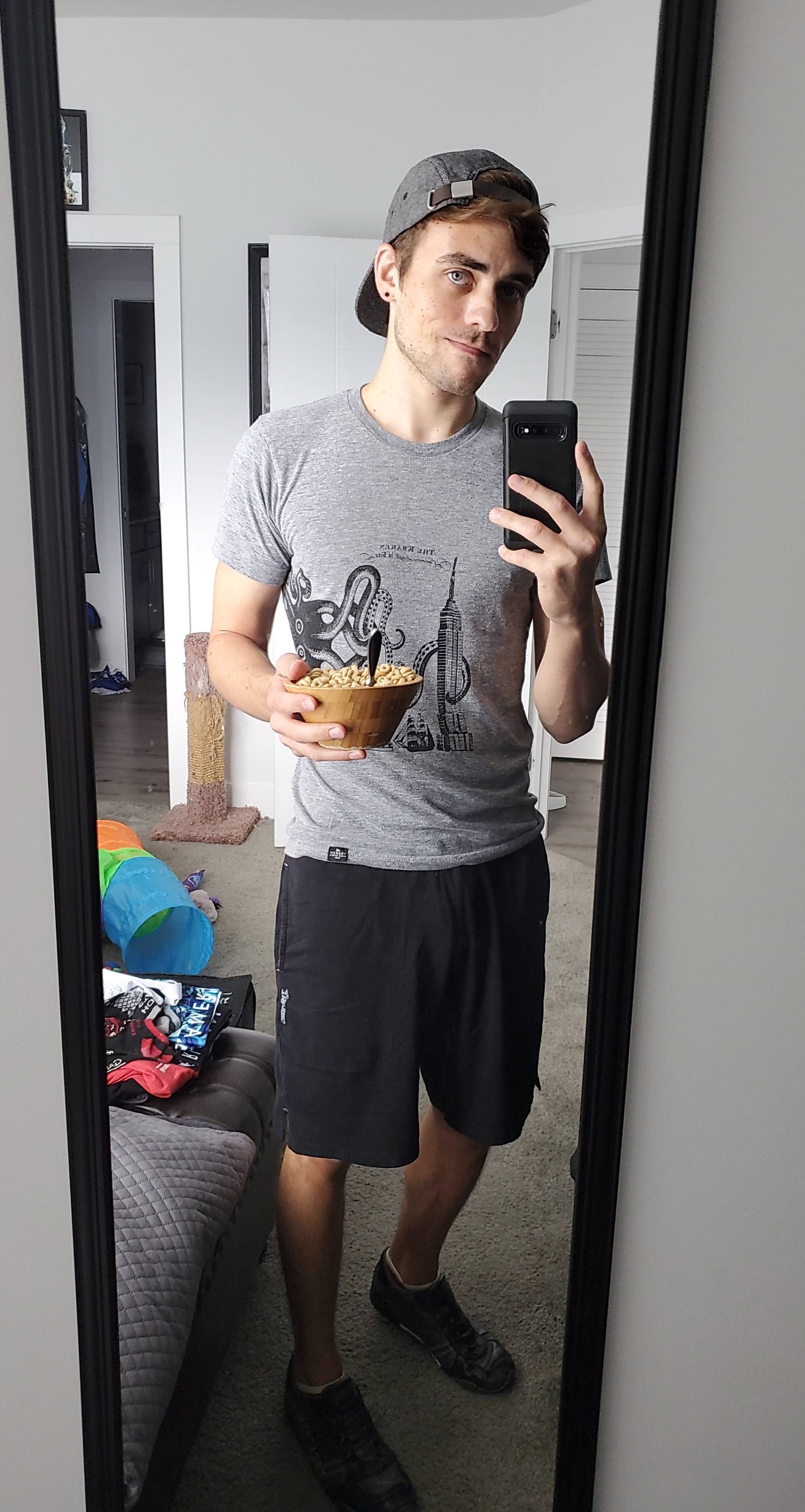 Is 28 too old for tasteless mirror selfies? | Scrolller