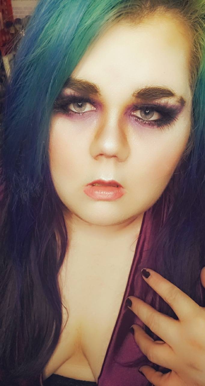 Is daddy coming to bed | Scrolller