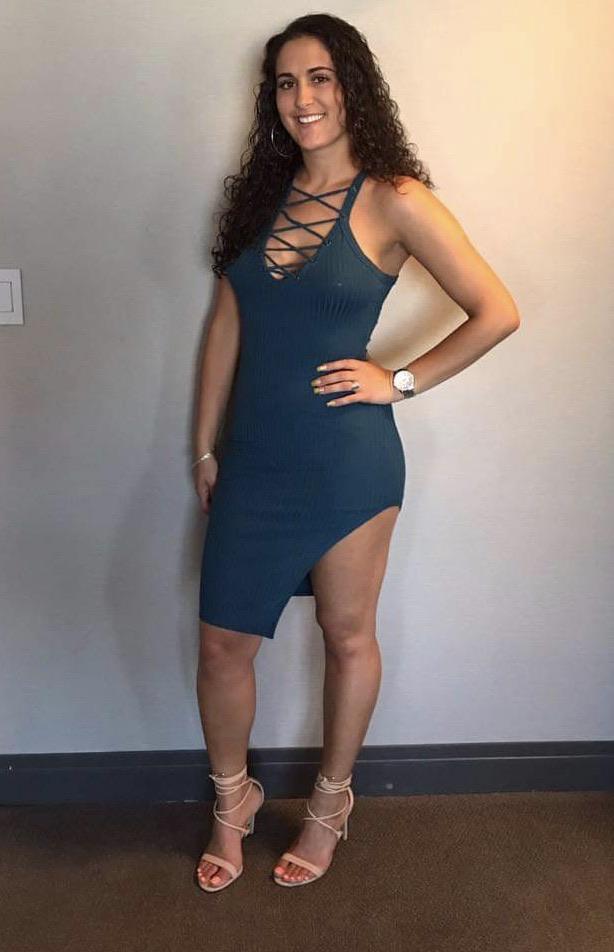 Anyone think she’s built for bbc? | Scrolller