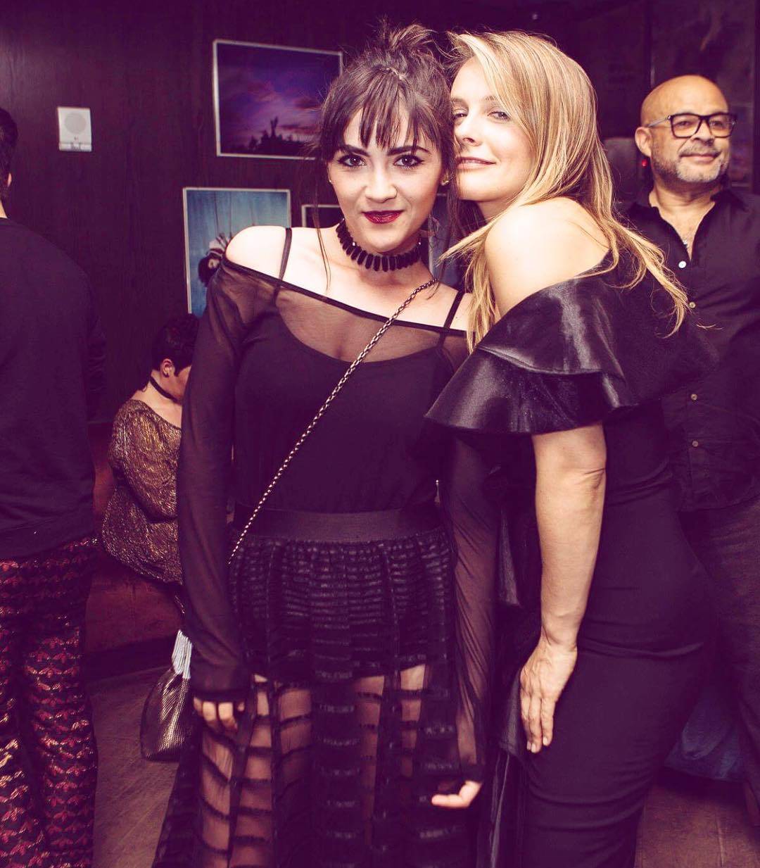 Isabelle W Alicia Silverstone Scrolller