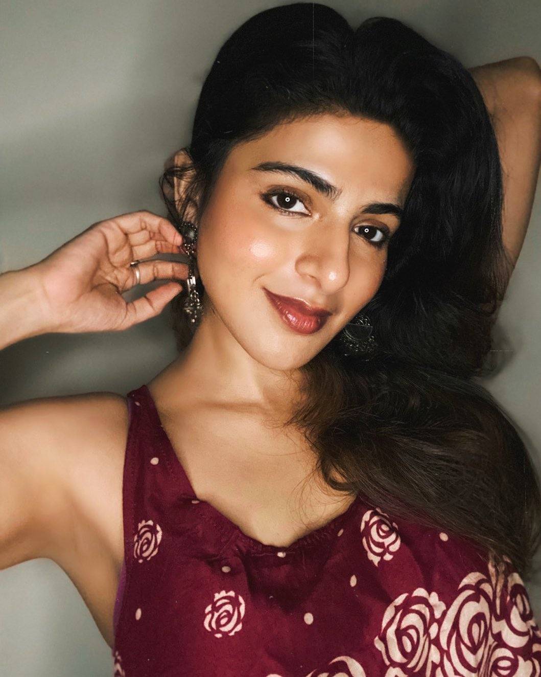 Ishwarya damn thats looks so lickable 👅 | Scrolller