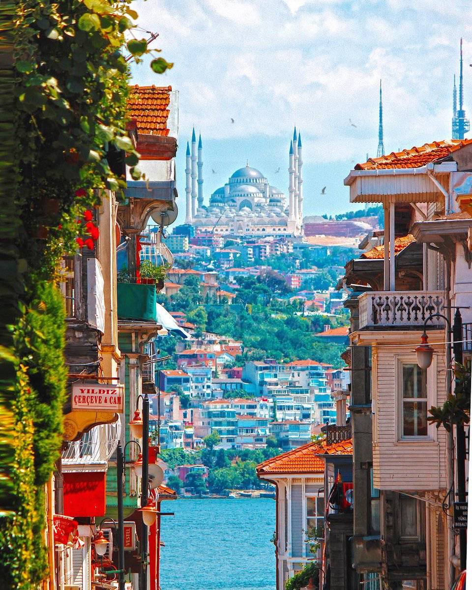 Istanbul, Turkey | Scrolller