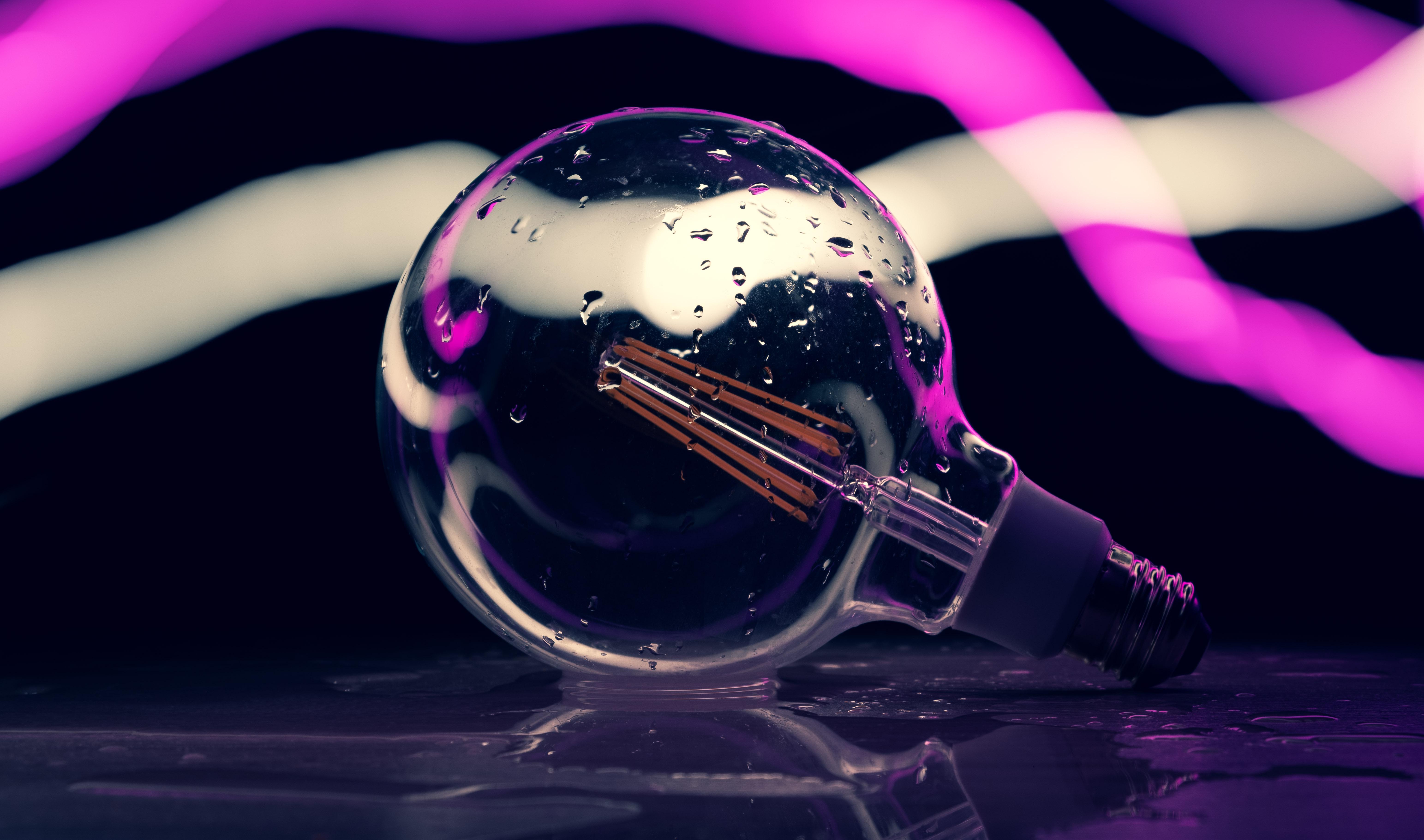 ITAP of a light bulb | Scrolller