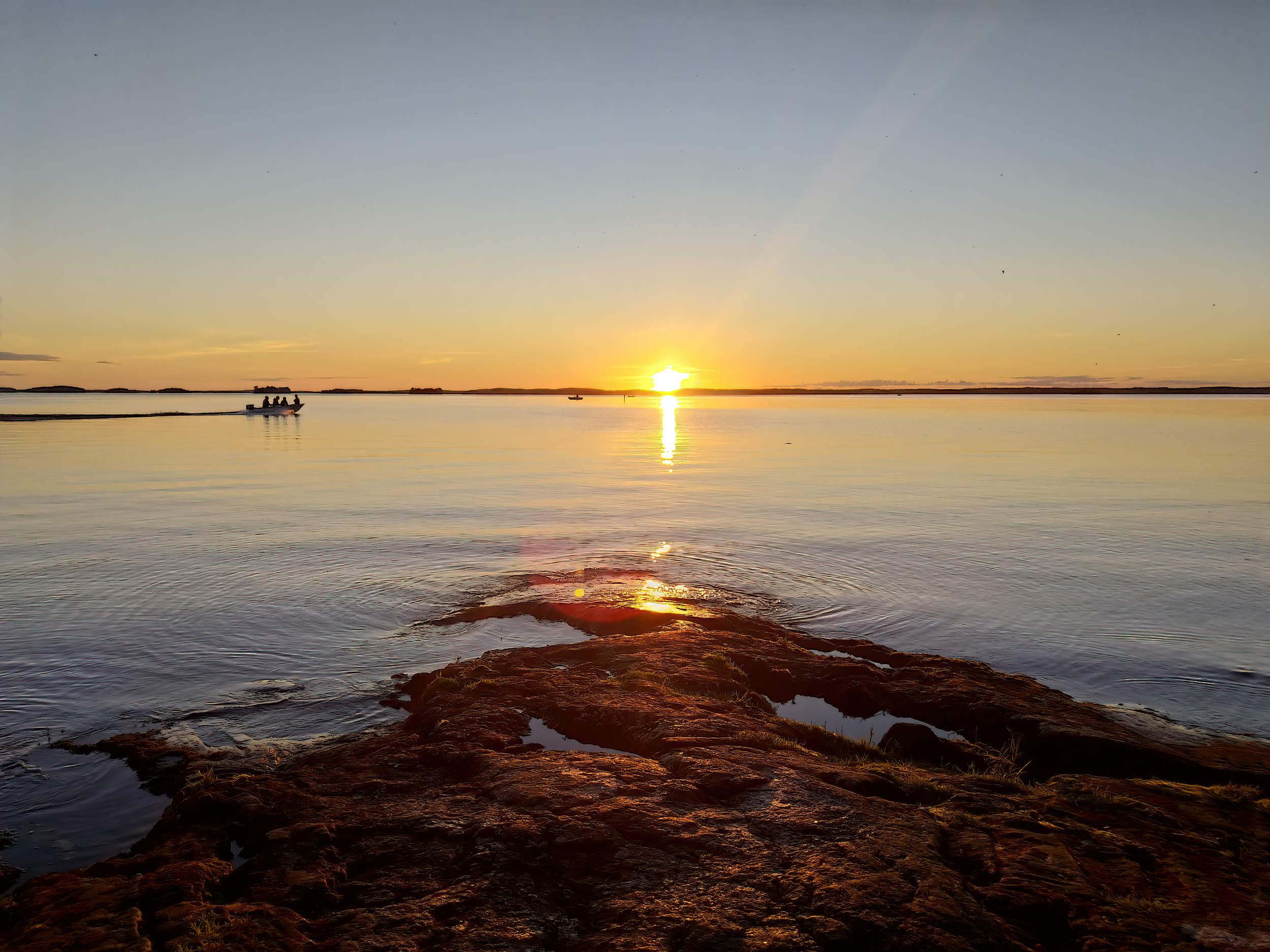 ITAP Sunset in lake Vanaja | Scrolller