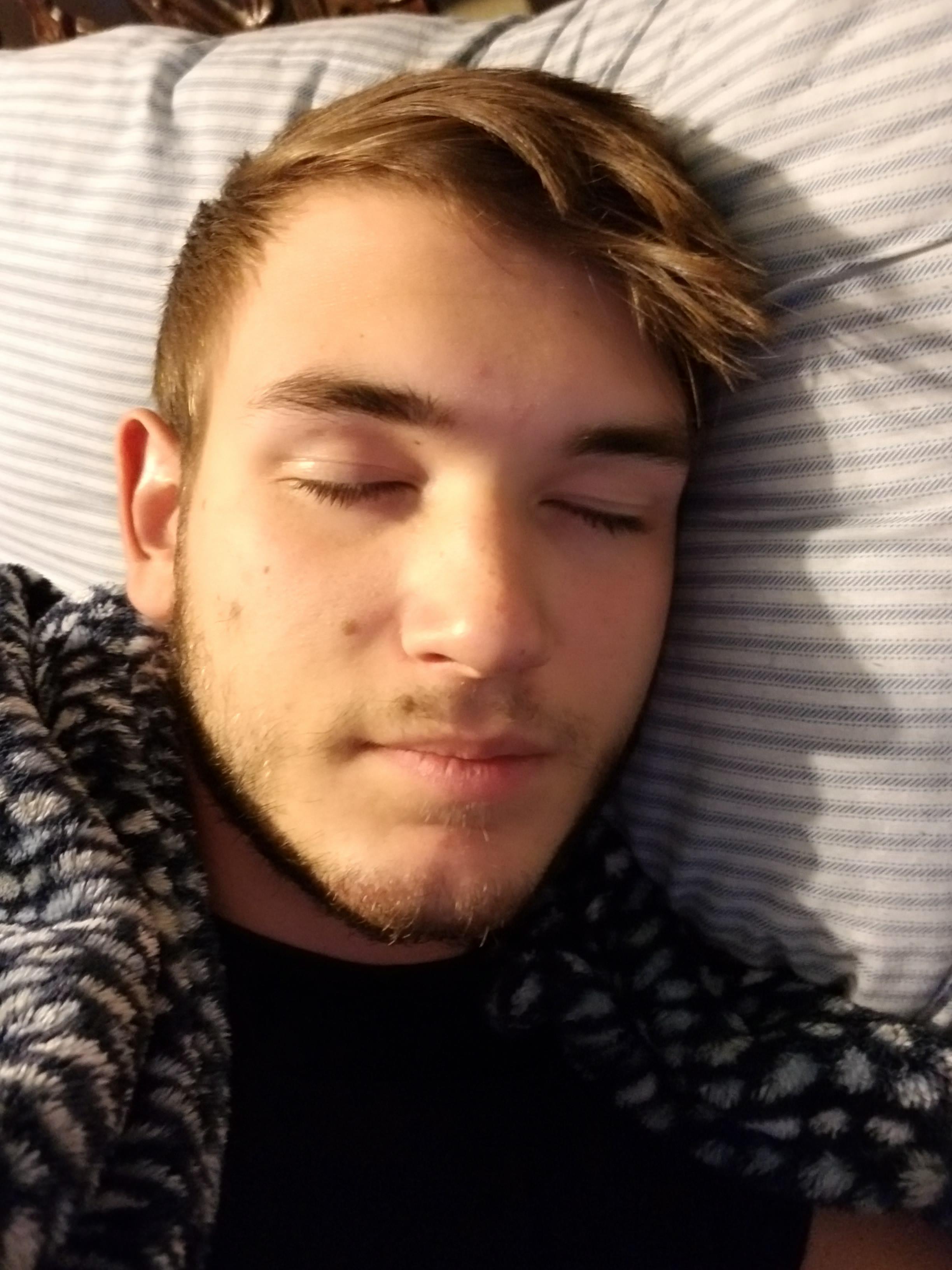 Its a lazy day | Scrolller