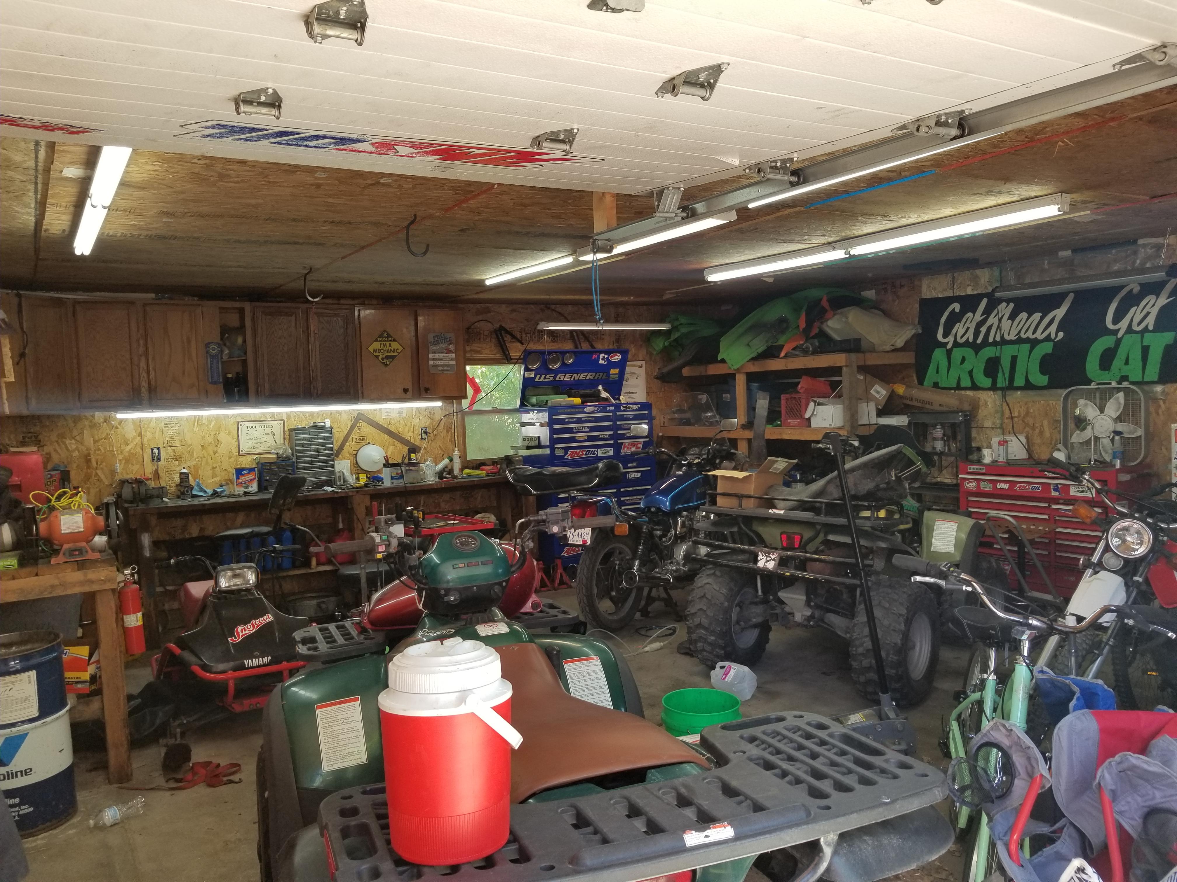 It's full and cluttered but it works for me | Scrolller