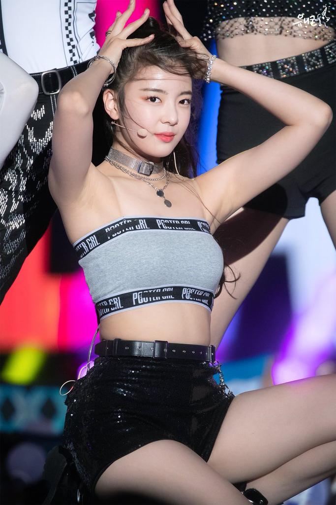 Itzy - Lia | Scrolller