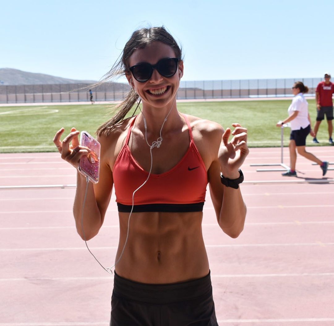 Jacinta Beecher | Scrolller