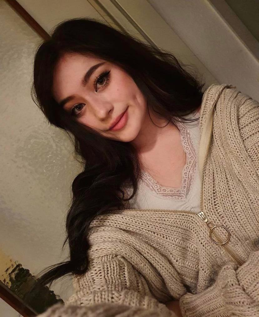 Jade Anh | Scrolller