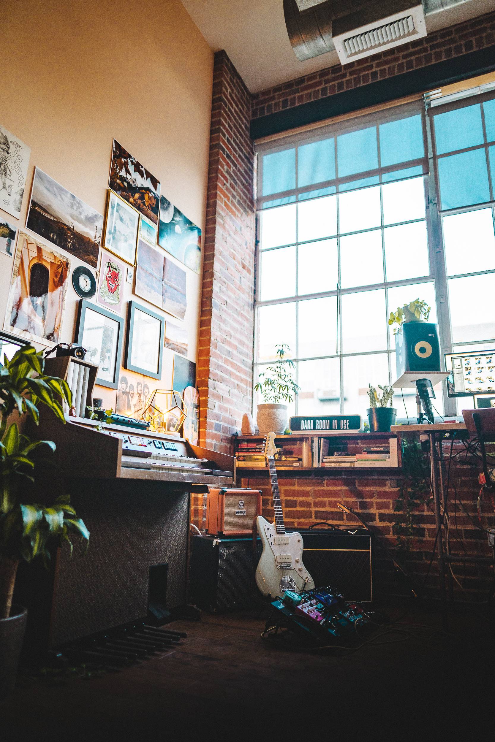 Jam Corner! | Scrolller