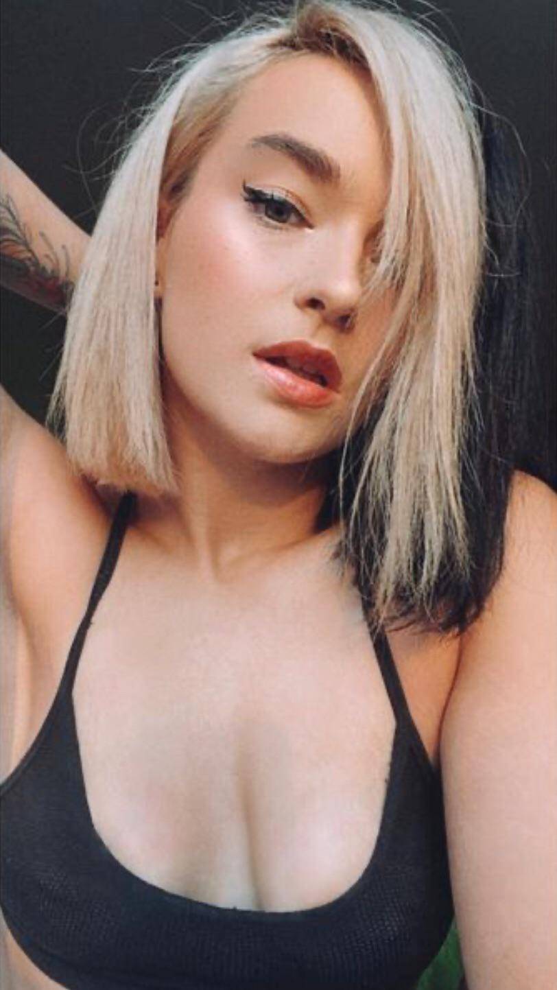 Jamie Hayter | Scrolller