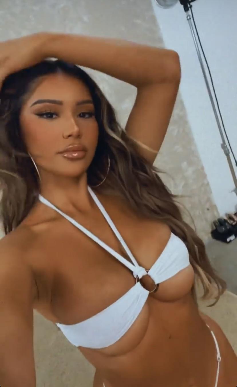 Janet 😍 | Scrolller