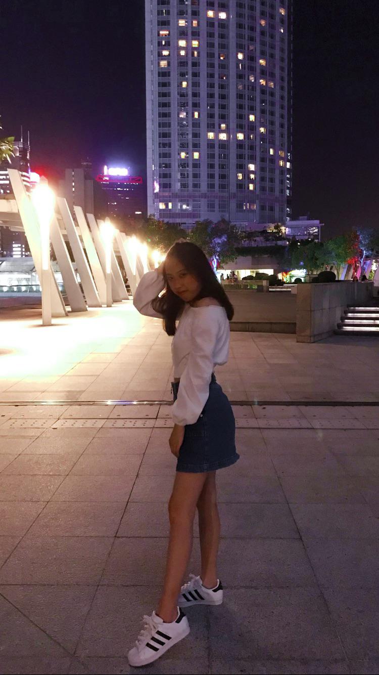 Japanese x Chinese | Scrolller