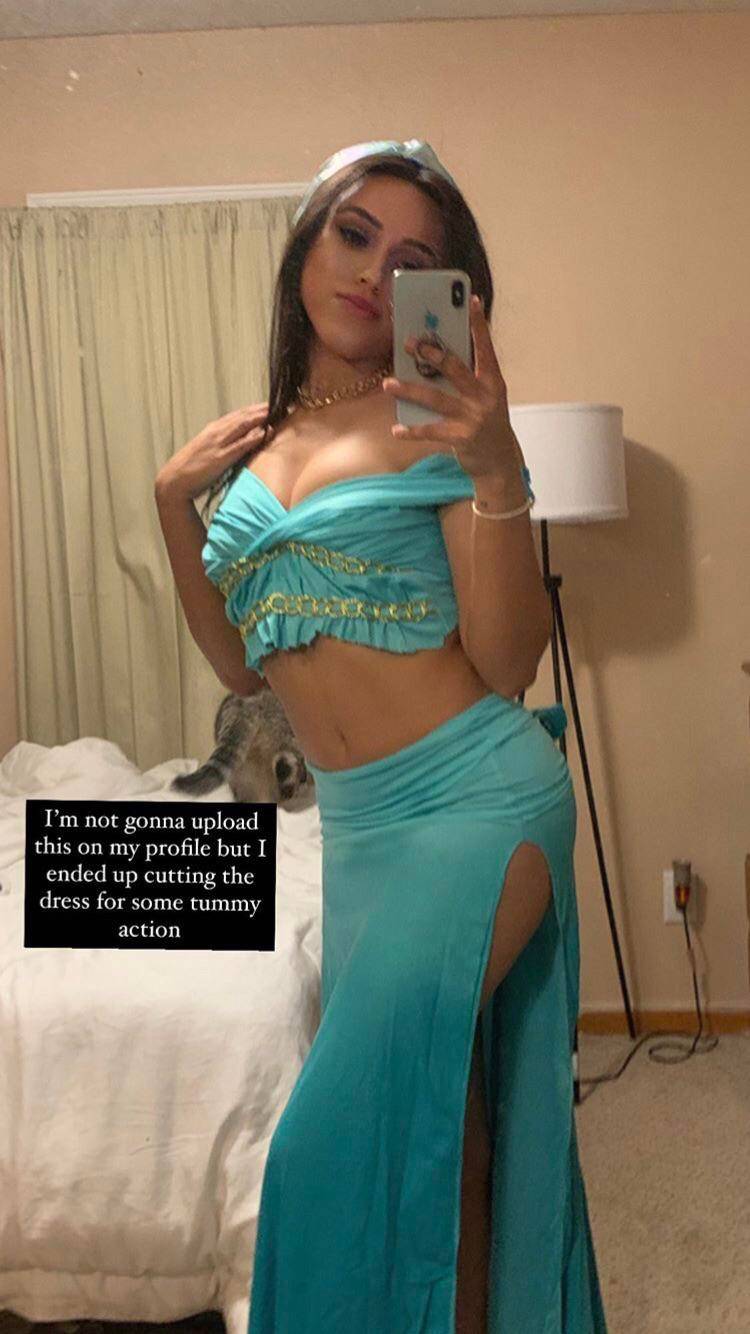 Jasmine 3 | Scrolller