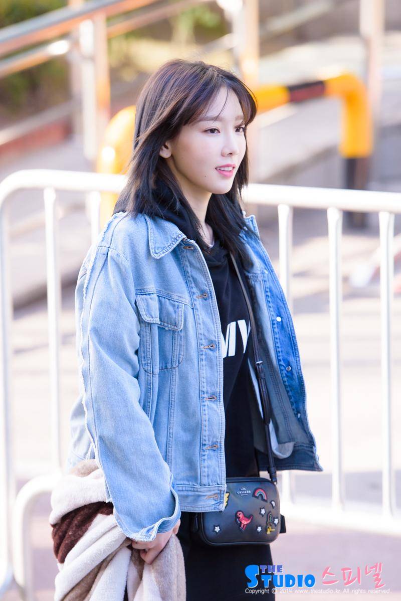 Jean Jacket | Scrolller