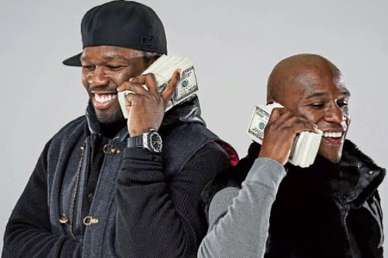 Jeffrey Epstein’s prison guards calling for an ambulance | Scrolller