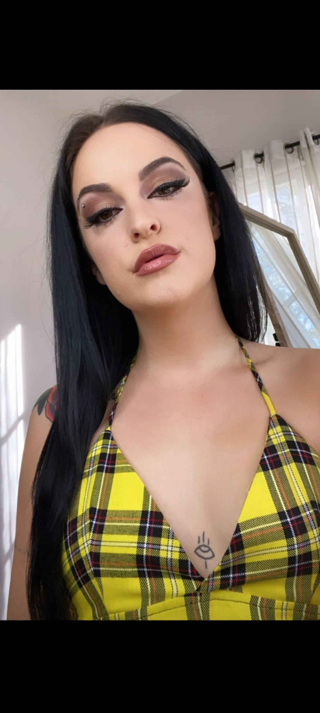 Jenna Brown | Scrolller