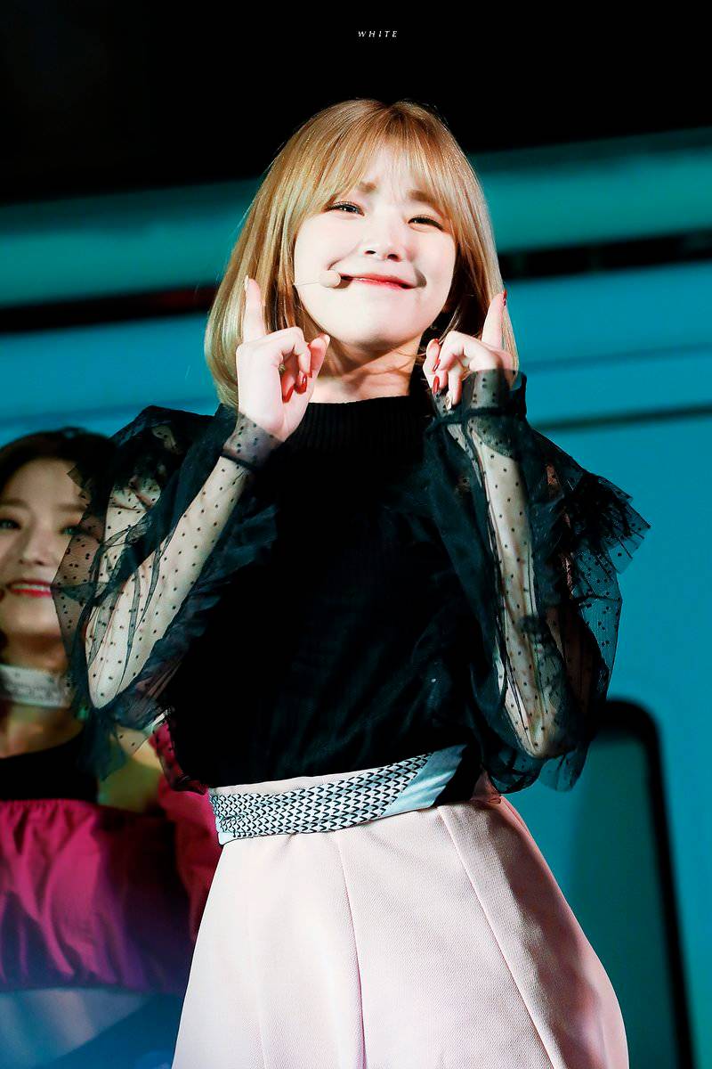 ☝️ Jiheon ☝️ | Scrolller