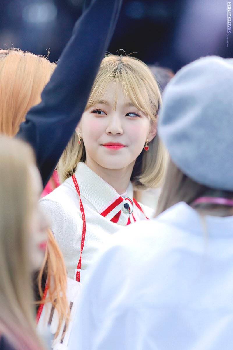 Jiheon in a crowd | Scrolller