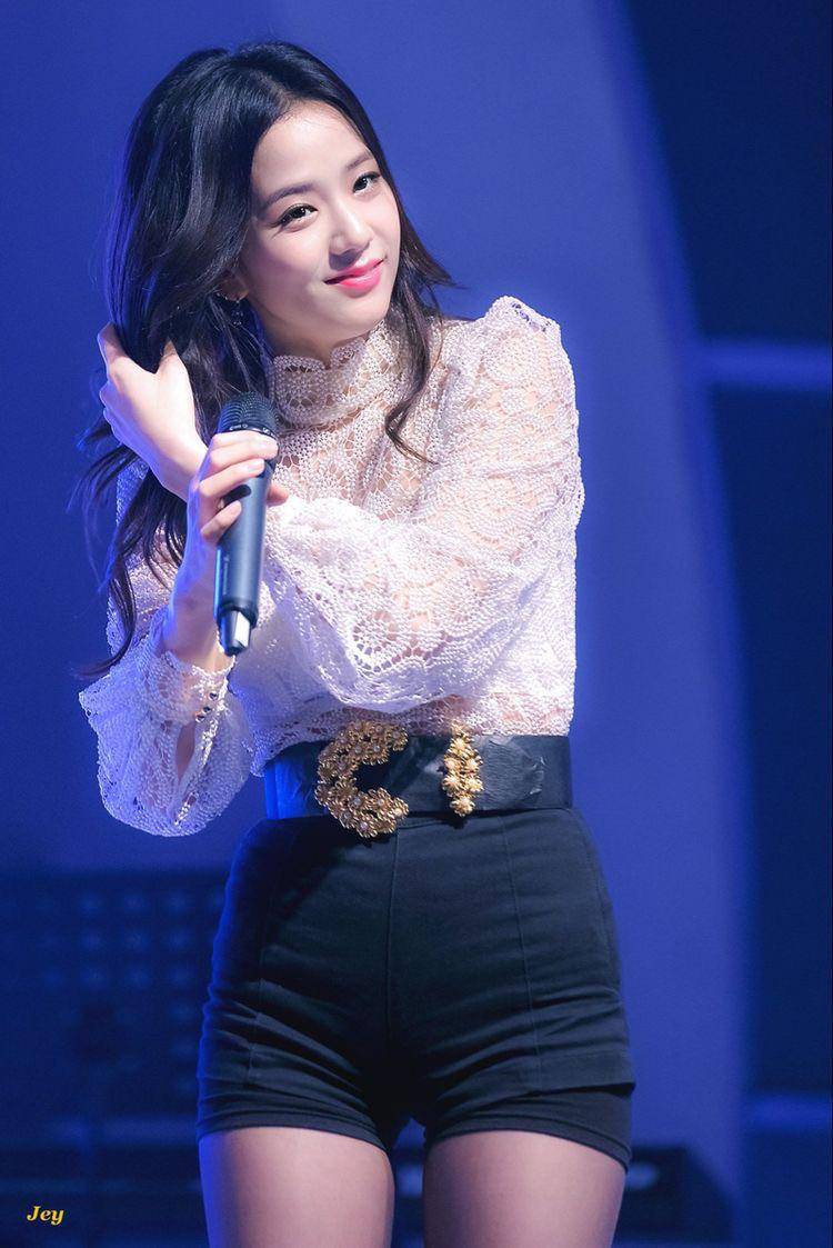 Jisoo - BLACKPINK | Scrolller