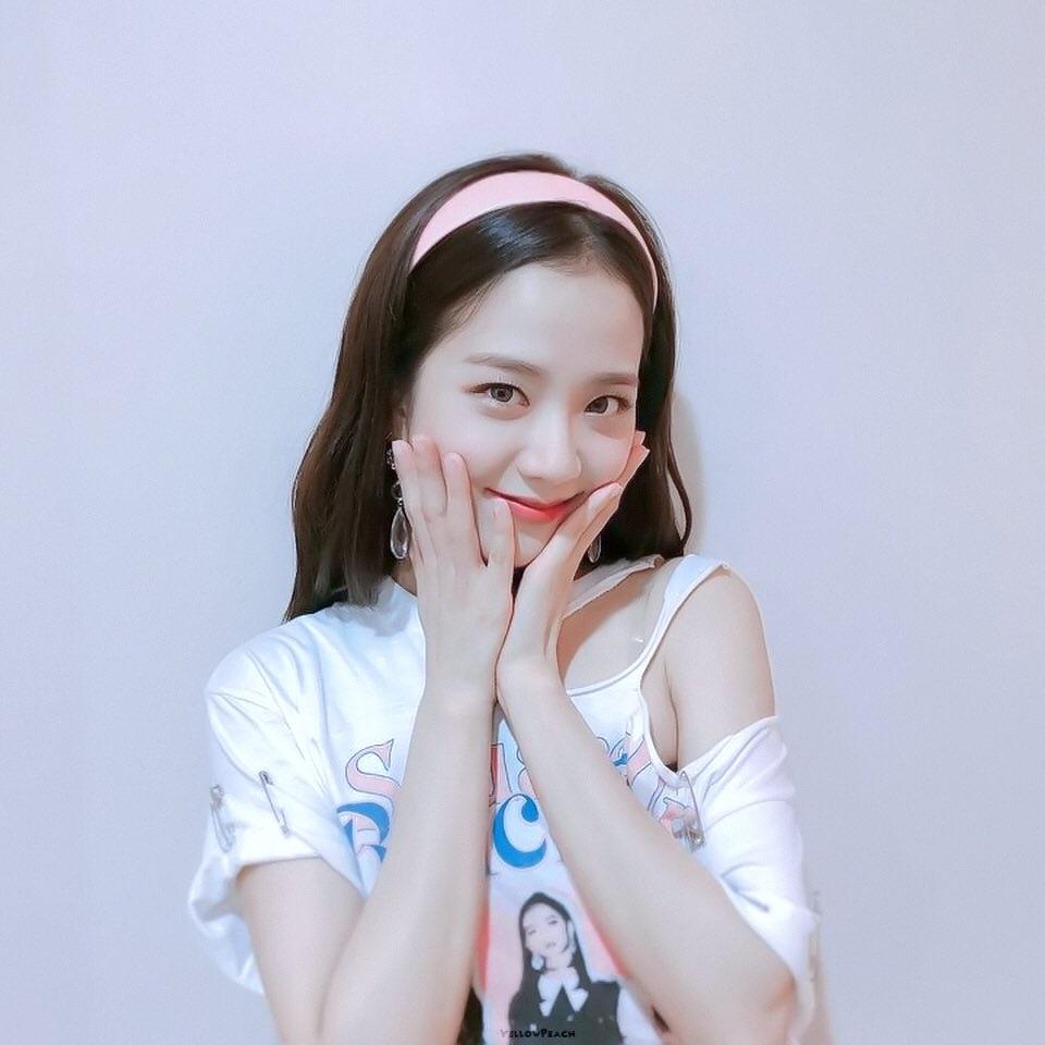 Jisoo-wu | Scrolller