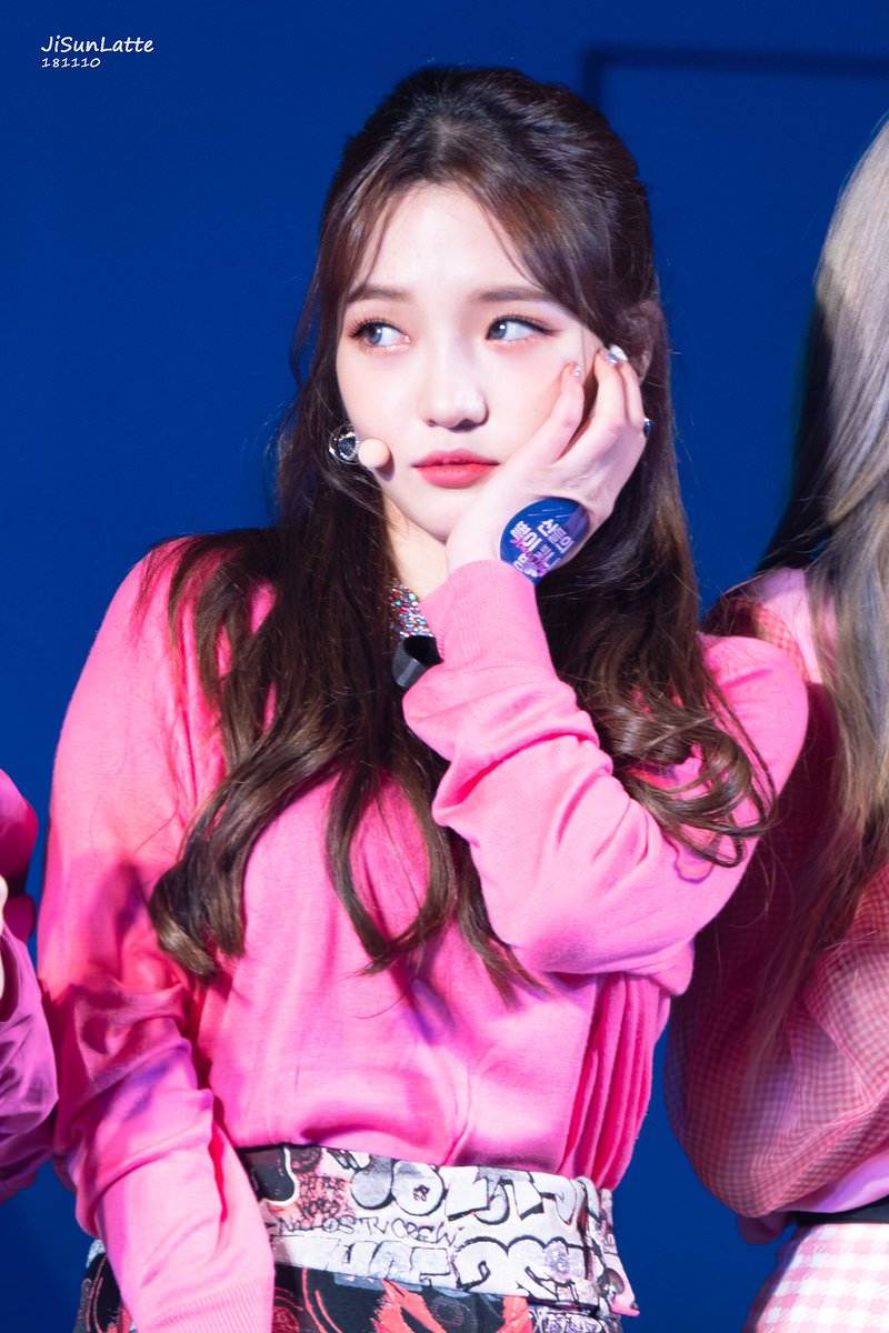 Jisun glance | Scrolller