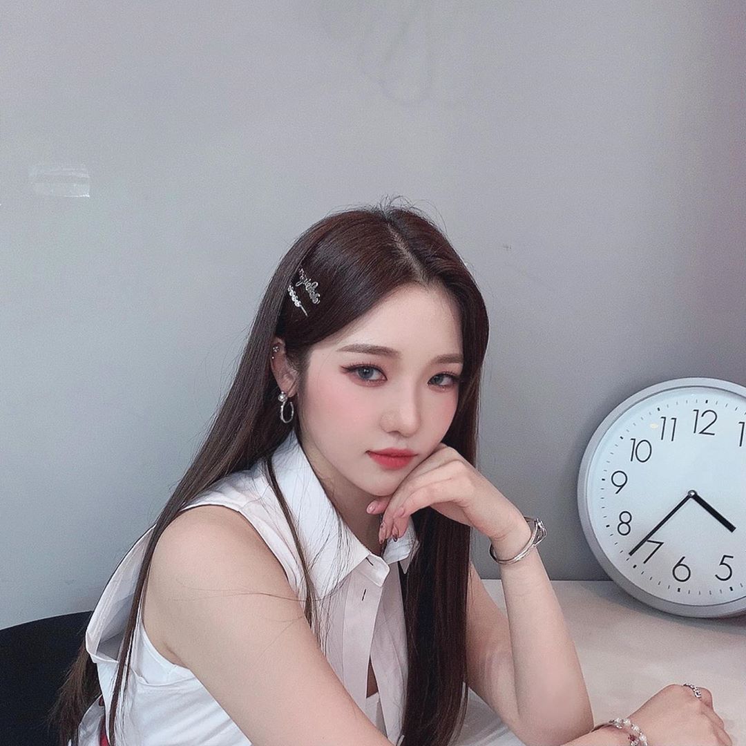 Jisun time | Scrolller