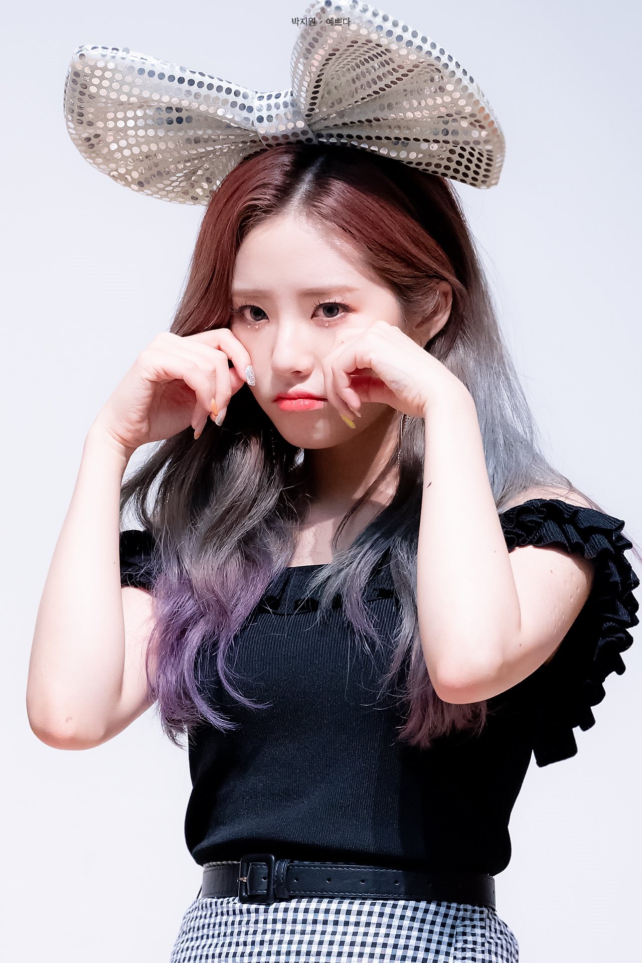 Jiwon pout | Scrolller