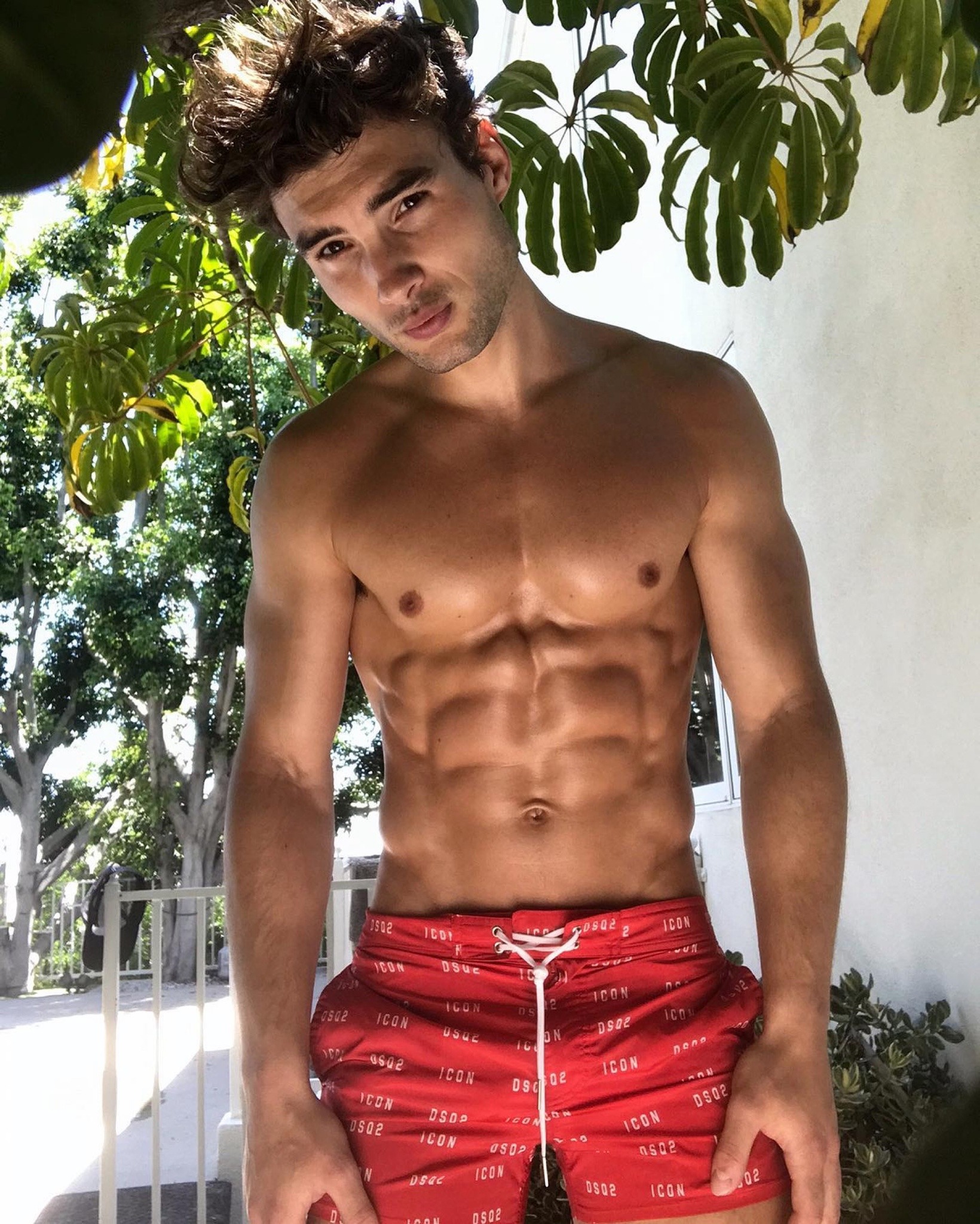 Joe Bruzas | Scrolller